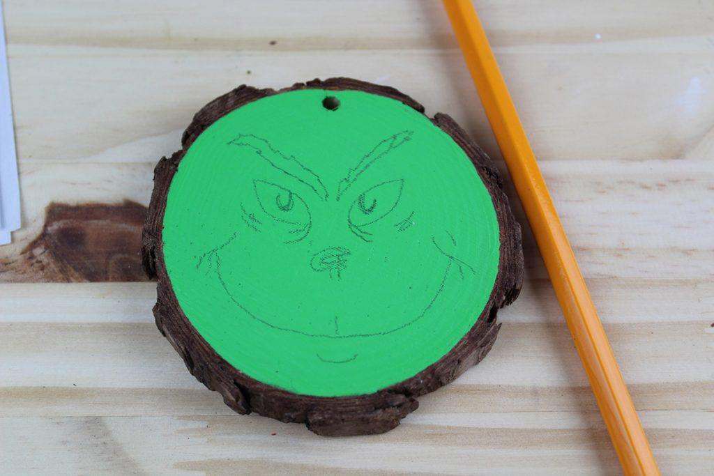 Wood Slice Grinch Christmas Tree Ornament Craft
